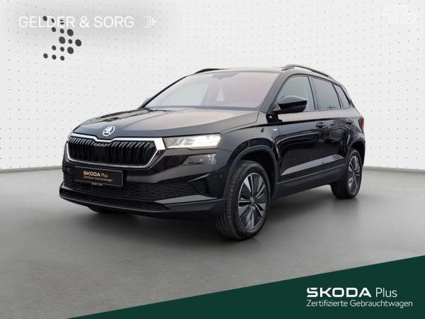 Black Skoda Karoq 2023 in Kaunas, with an engine capacity of 1.50 L and mileage of 27 thousand km for 28914 €, photo 1 on AUTOMOTO.COM.LV