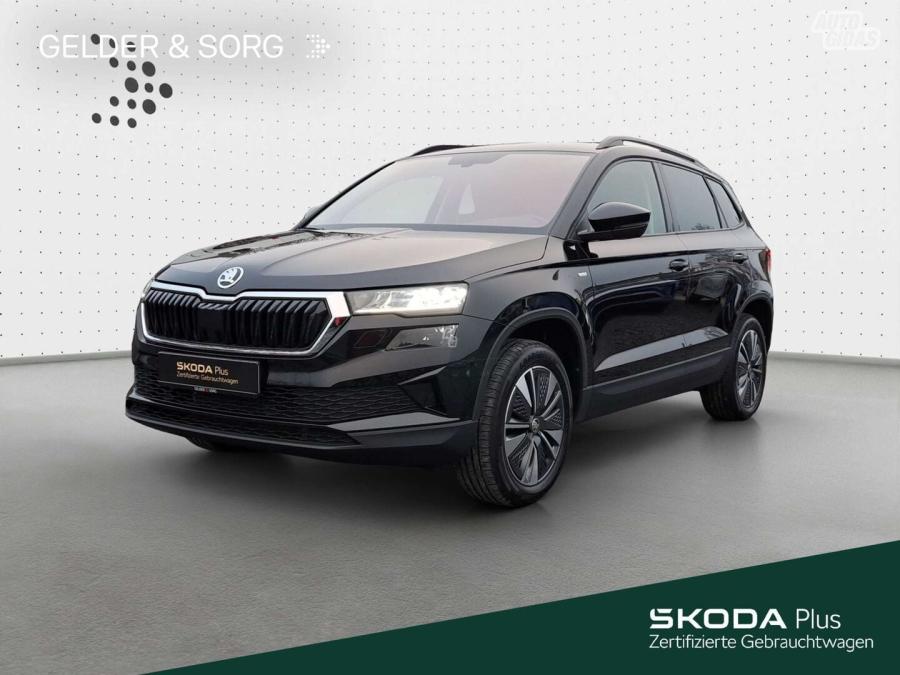 Melns Skoda Karoq 2023 Kauņa, ar dzinēja tilpumu 1.50 L un nobraukumu 27 tūkst. km par 28914 €, foto 1 vietnē AUTOMOTO.COM.LV