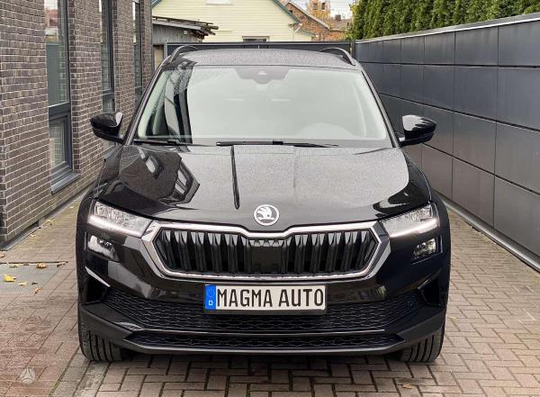 Melns Skoda Karoq 2023 Marijampole, ar dzinēja tilpumu 1.97 L un nobraukumu 55 tūkst. km par 23950 €, foto 3 vietnē AUTOMOTO.COM.LV