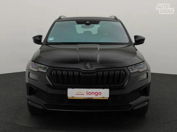 Black Skoda Karoq 2023 in Vilnius, with an engine capacity of 1.50 L and mileage of 203 thousand km for 21699 €, photo 3 on AUTOMOTO.COM.LV