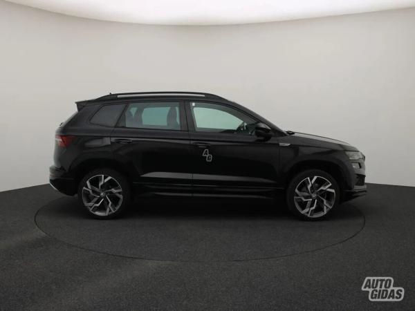 Black Skoda Karoq 2023 in Vilnius, with an engine capacity of 1.50 L and mileage of 203 thousand km for 21699 €, photo 9 on AUTOMOTO.COM.LV