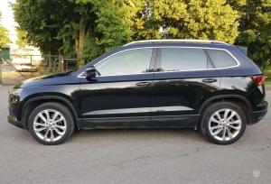 Black Skoda Karoq 2023 in Siauliai, with an engine capacity of 1.97 L and mileage of 178 thousand km for 17700 €, photo 8 on AUTOMOTO.COM.LV