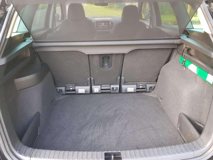 Black Skoda Karoq 2023 in Siauliai, with an engine capacity of 1.97 L and mileage of 178 thousand km for 17700 €, photo 13 on AUTOMOTO.COM.LV