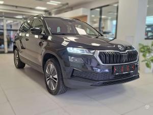 Black Skoda Karoq 2023 in Kaunas, with an engine capacity of 1.97 L and mileage of 174 thousand km for 19800 €, photo 4 on AUTOMOTO.COM.LV