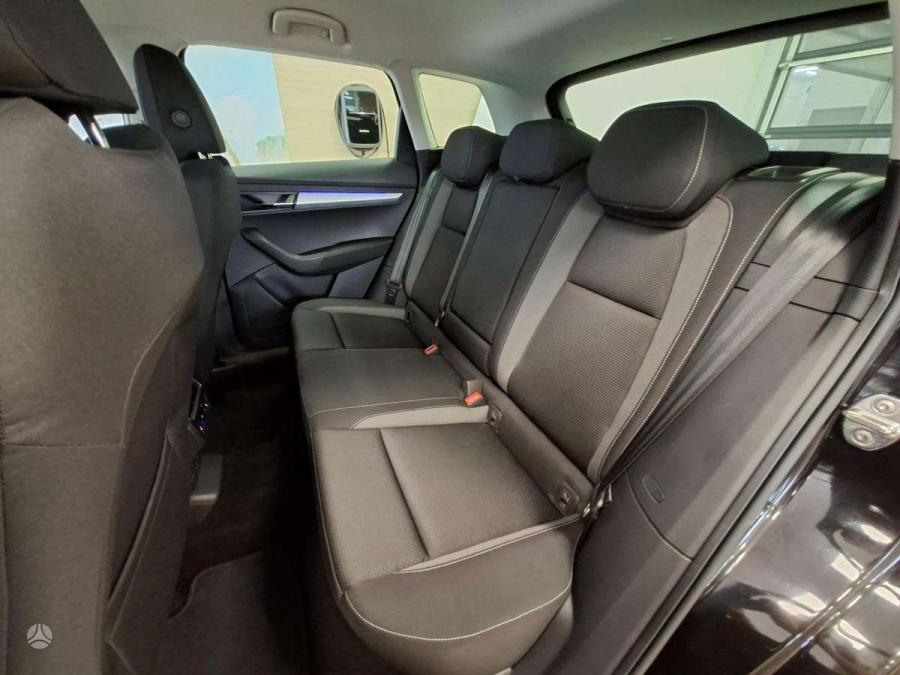 Black Skoda Karoq 2023 in Kaunas, with an engine capacity of 1.97 L and mileage of 174 thousand km for 19800 €, photo 34 on AUTOMOTO.COM.LV