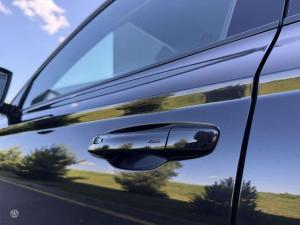 Black Skoda Karoq 2023 in Kaunas, with an engine capacity of 1.50 L and mileage of 165 thousand km for 19900 €, photo 13 on AUTOMOTO.COM.LV
