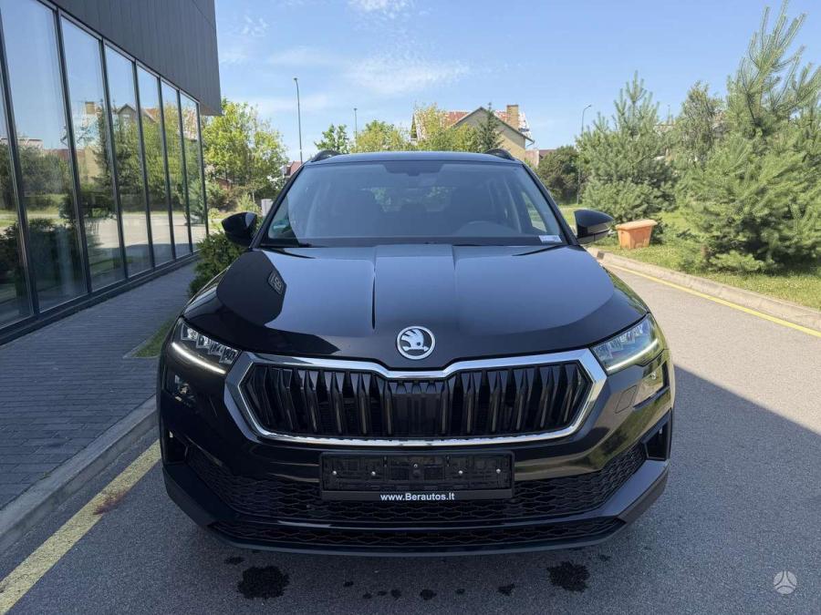 Melns Skoda Karoq 2023 Kauņa, ar dzinēja tilpumu 1.50 L un nobraukumu 169 tūkst. km par 19900 €, foto 4 vietnē AUTOMOTO.COM.LV