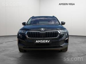 Black Skoda Karoq 2023 in Riga, with an engine capacity of 2.00 L and mileage of 100 thousand km for 22000 €, photo 6 on AUTOMOTO.COM.LV