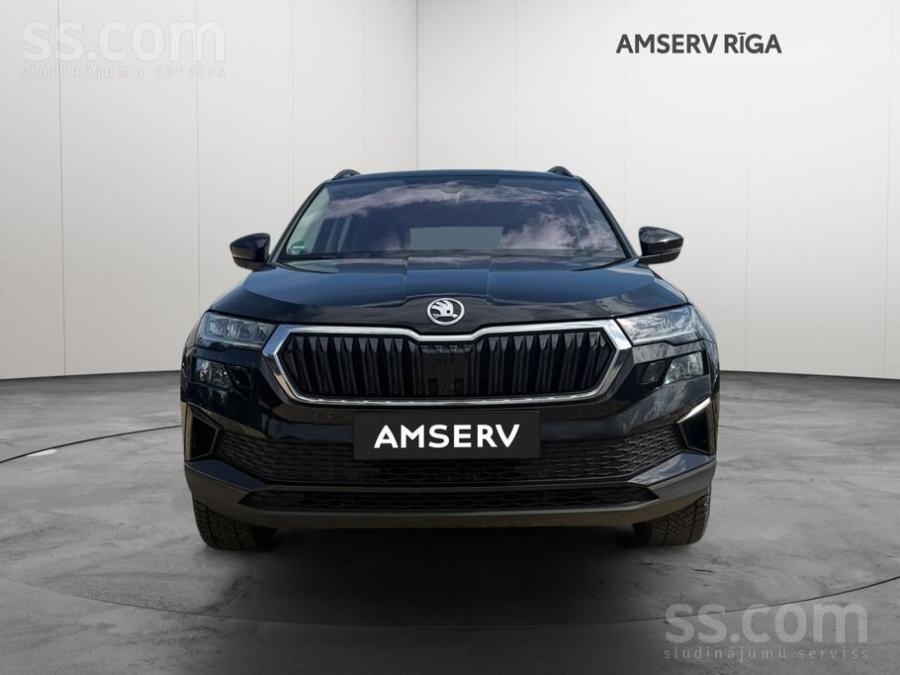 Black Skoda Karoq 2023 in Riga, with an engine capacity of 2.00 L and mileage of 100 thousand km for 22000 €, photo 6 on AUTOMOTO.COM.LV
