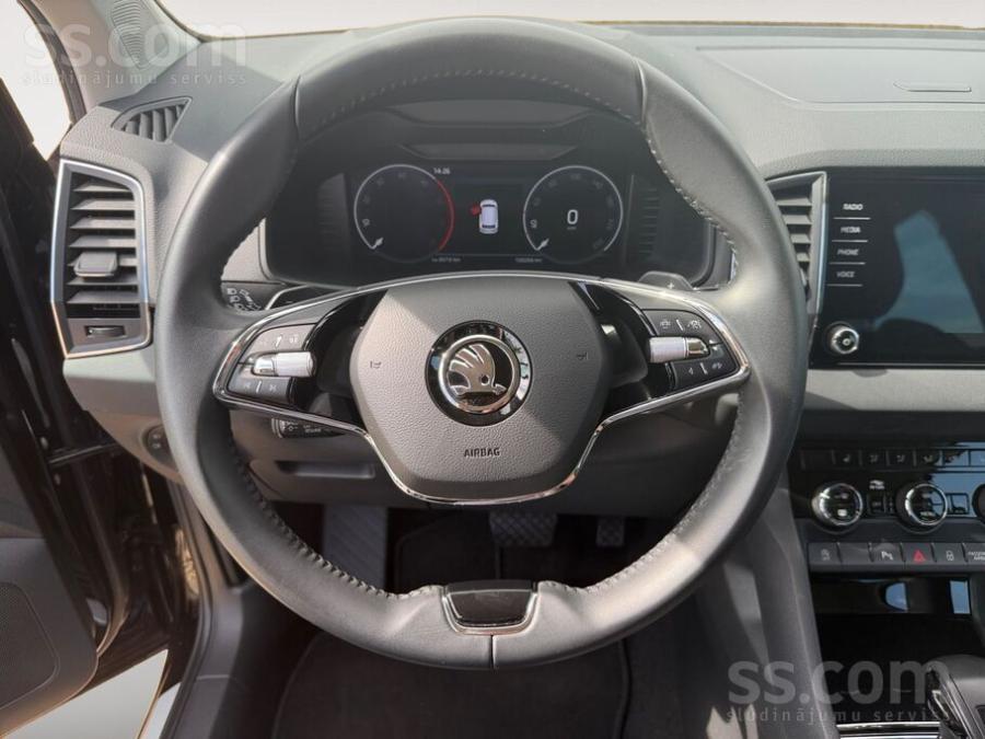 Black Skoda Karoq 2023 in Riga, with an engine capacity of 2.00 L and mileage of 100 thousand km for 22000 €, photo 10 on AUTOMOTO.COM.LV