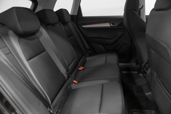 Melns Skoda Karoq 2023 Viļņa, ar dzinēja tilpumu 1.50 L un nobraukumu 153 tūkst. km par 21500 €, foto 8 vietnē AUTOMOTO.COM.LV