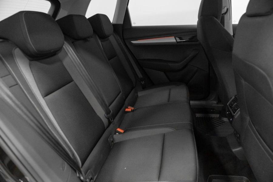 Melns Skoda Karoq 2023 Viļņa, ar dzinēja tilpumu 1.50 L un nobraukumu 153 tūkst. km par 21500 €, foto 9 vietnē AUTOMOTO.COM.LV