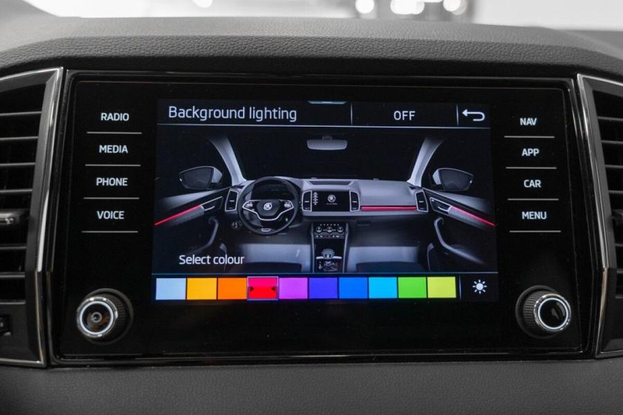 Melns Skoda Karoq 2023 Viļņa, ar dzinēja tilpumu 1.50 L un nobraukumu 153 tūkst. km par 21500 €, foto 18 vietnē AUTOMOTO.COM.LV
