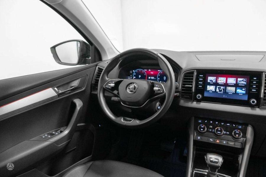 Черный Шкода Karoq 2023 в Вильнюс, объемом двигателя 1.50 л и пробегом 153 тыс. км за 21500 €, фото 11 на AUTOMOTO.COM.LV