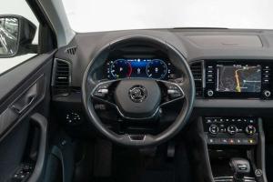 Black Skoda Karoq 2023 in Vilnius, with an engine capacity of 2.00 L and mileage of 140 thousand km for 24400 €, photo 10 on AUTOMOTO.COM.LV