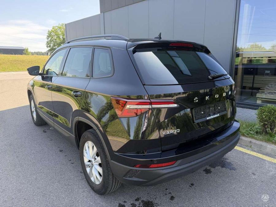Melns Skoda Karoq 2023 Kauņa, ar dzinēja tilpumu 1.50 L un nobraukumu 169 tūkst. km par 18900 €, foto 9 vietnē AUTOMOTO.COM.LV