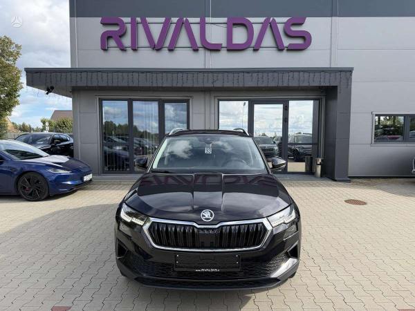 Melns Skoda Karoq 2023 Šauļi, ar dzinēja tilpumu 1.50 L un nobraukumu 165 tūkst. km par 21490 €, foto 1 vietnē AUTOMOTO.COM.LV
