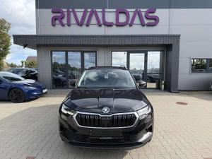 Black Skoda Karoq 2023 in Siauliai, with an engine capacity of 1.50 L and mileage of 165 thousand km for 21490 €, photo  on AUTOMOTO.COM.LV