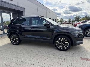 Black Skoda Karoq 2023 in Siauliai, with an engine capacity of 1.50 L and mileage of 165 thousand km for 21490 €, photo 7 on AUTOMOTO.COM.LV