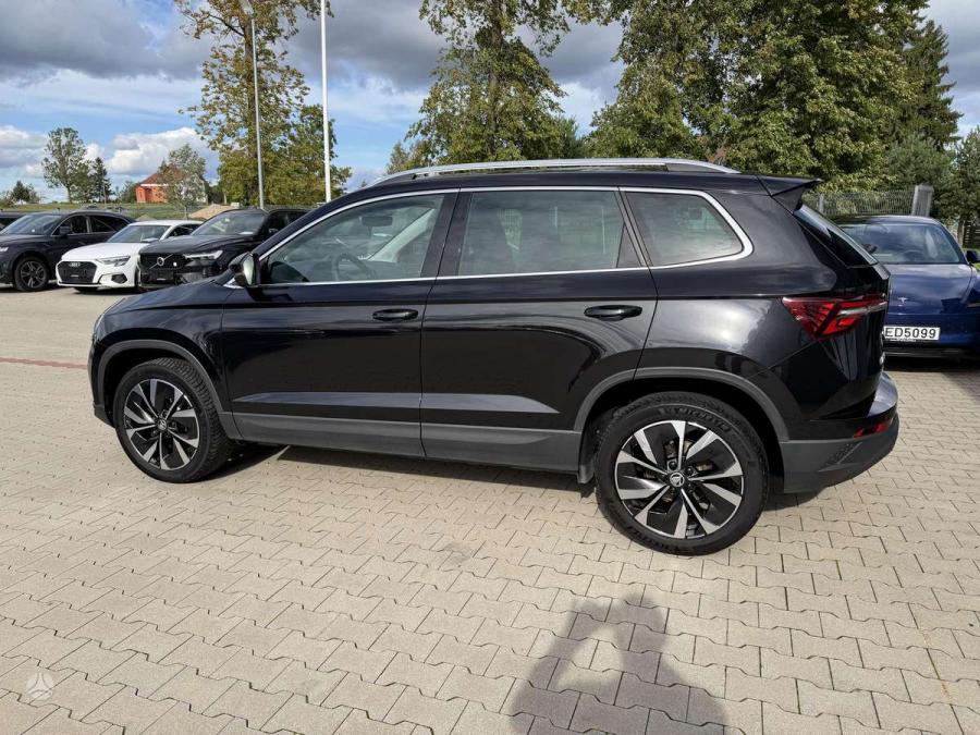 Black Skoda Karoq 2023 in Siauliai, with an engine capacity of 1.50 L and mileage of 165 thousand km for 21490 €, photo 12 on AUTOMOTO.COM.LV