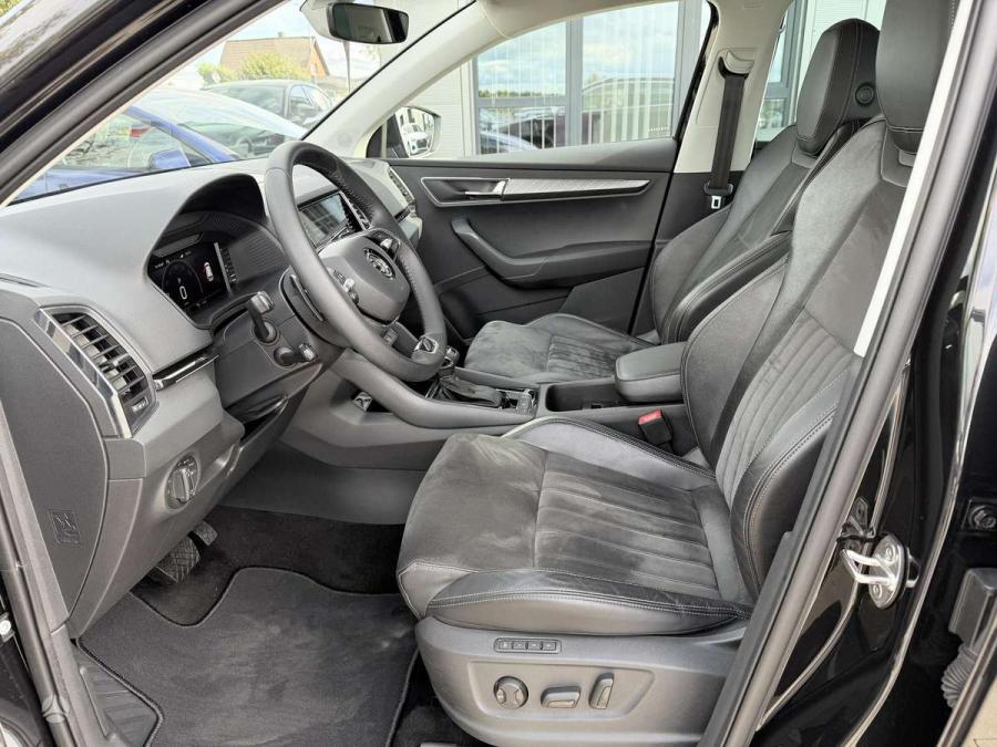Black Skoda Karoq 2023 in Siauliai, with an engine capacity of 1.50 L and mileage of 165 thousand km for 21490 €, photo 14 on AUTOMOTO.COM.LV