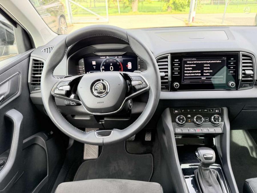 Black Skoda Karoq 2023 in Siauliai, with an engine capacity of 1.50 L and mileage of 165 thousand km for 21490 €, photo 17 on AUTOMOTO.COM.LV