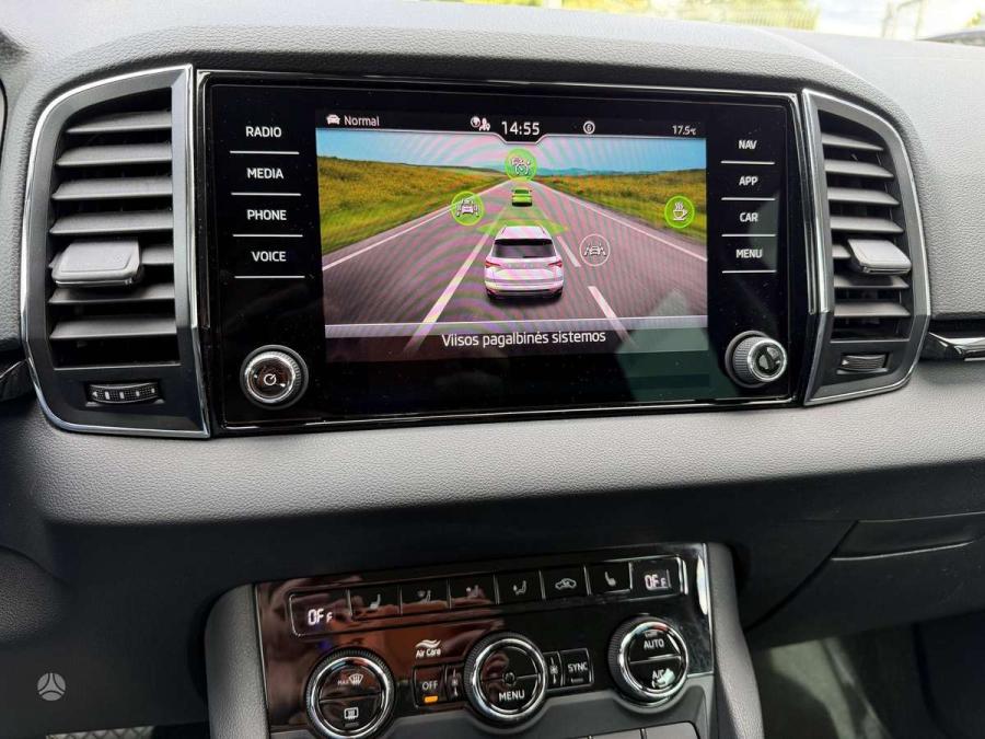 Black Skoda Karoq 2023 in Siauliai, with an engine capacity of 1.50 L and mileage of 165 thousand km for 21490 €, photo 20 on AUTOMOTO.COM.LV
