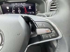 Black Skoda Karoq 2023 in Siauliai, with an engine capacity of 1.50 L and mileage of 165 thousand km for 21490 €, photo 31 on AUTOMOTO.COM.LV