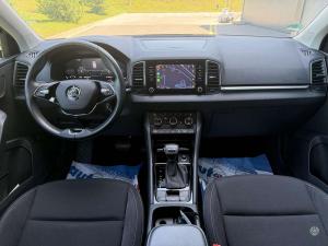Melns Skoda Karoq 2023 Kauņa, ar dzinēja tilpumu 1.50 L un nobraukumu 169 tūkst. km par 18600 €, foto 3 vietnē AUTOMOTO.COM.LV