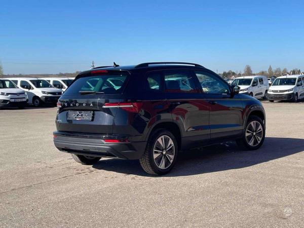 Melns Skoda Karoq 2024 Ukmergė, ar dzinēja tilpumu 1.50 L un nobraukumu 38 tūkst. km par 23700 €, foto 3 vietnē AUTOMOTO.COM.LV