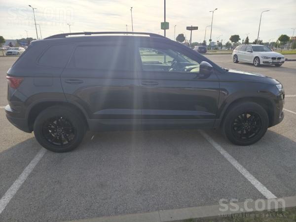 Black Skoda Karoq 2024 in Riga, with an engine capacity of 1.50 L and mileage of 40 thousand km for 24500 €, photo 8 on AUTOMOTO.COM.LV