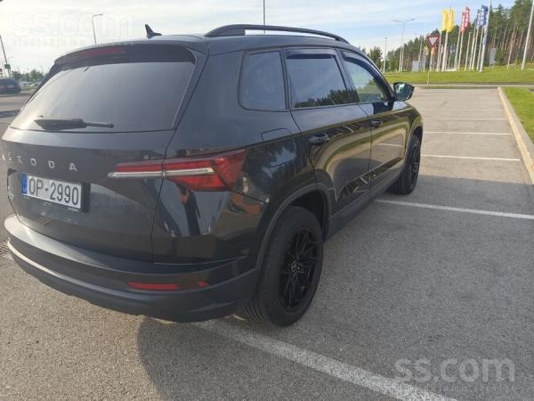 Black Skoda Karoq 2024 in Riga, with an engine capacity of 1.50 L and mileage of 40 thousand km for 24500 €, photo 9 on AUTOMOTO.COM.LV