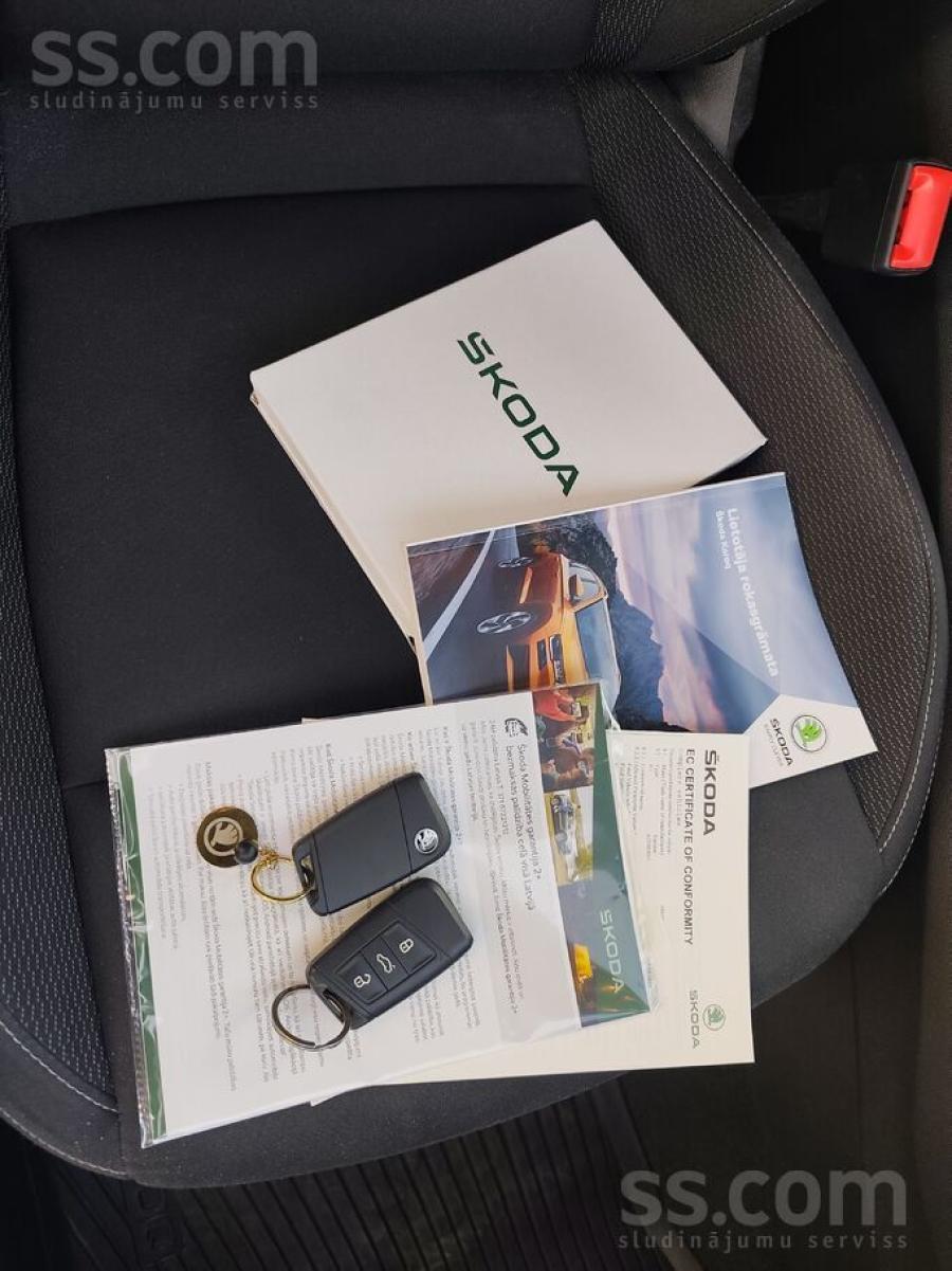 Melns Skoda Karoq 2024 Rīga, ar dzinēja tilpumu 1.50 L un nobraukumu 40 tūkst. km par 24500 €, foto 24 vietnē AUTOMOTO.COM.LV