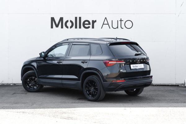 Melns Skoda Karoq 2024 Rīga, ar dzinēja tilpumu 1.50 L un nobraukumu 41 tūkst. km par 23950 €, foto 3 vietnē AUTOMOTO.COM.LV