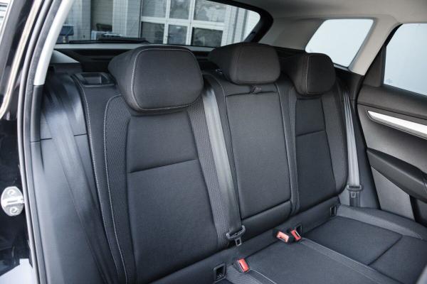 Melns Skoda Karoq 2024 Rīga, ar dzinēja tilpumu 1.50 L un nobraukumu 41 tūkst. km par 23950 €, foto 7 vietnē AUTOMOTO.COM.LV