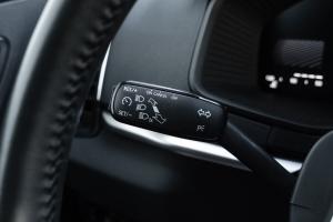 Black Skoda Karoq 2024 in Riga, with an engine capacity of 1.50 L and mileage of 41 thousand km for 23950 €, photo 10 on AUTOMOTO.COM.LV