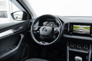 Black Skoda Karoq 2024 in Riga, with an engine capacity of 1.50 L and mileage of 41 thousand km for 23950 €, photo 27 on AUTOMOTO.COM.LV