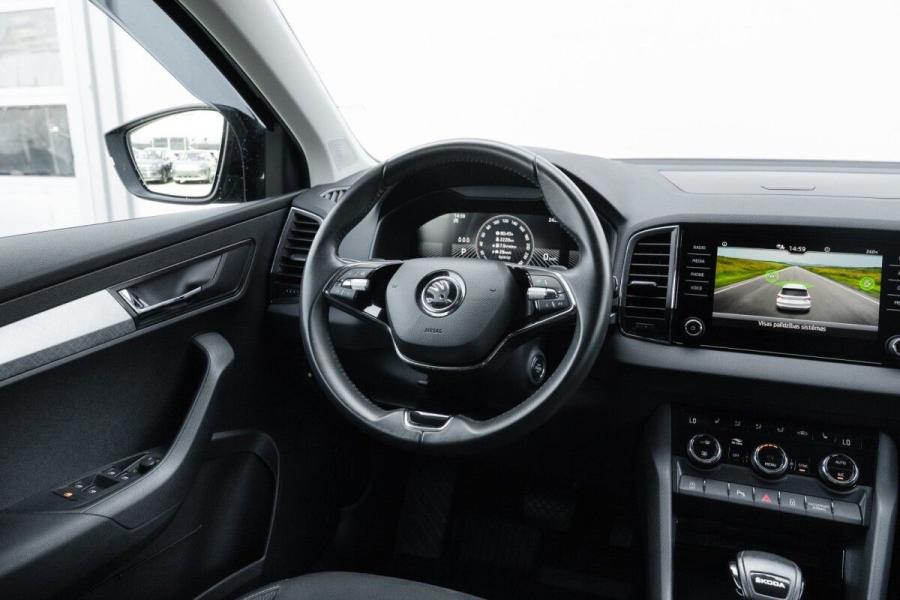 Black Skoda Karoq 2024 in Riga, with an engine capacity of 1.50 L and mileage of 41 thousand km for 23950 €, photo 27 on AUTOMOTO.COM.LV