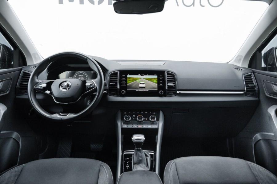 Black Skoda Karoq 2024 in Riga, with an engine capacity of 1.50 L and mileage of 41 thousand km for 23950 €, photo 28 on AUTOMOTO.COM.LV