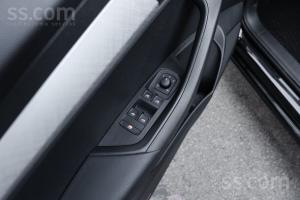 Black Skoda Karoq 2024 in Riga, with an engine capacity of 1.50 L and mileage of 41 thousand km for 23950 €, photo 9 on AUTOMOTO.COM.LV