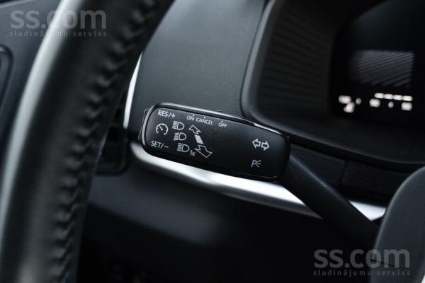 Black Skoda Karoq 2024 in Riga, with an engine capacity of 1.50 L and mileage of 41 thousand km for 23950 €, photo 9 on AUTOMOTO.COM.LV