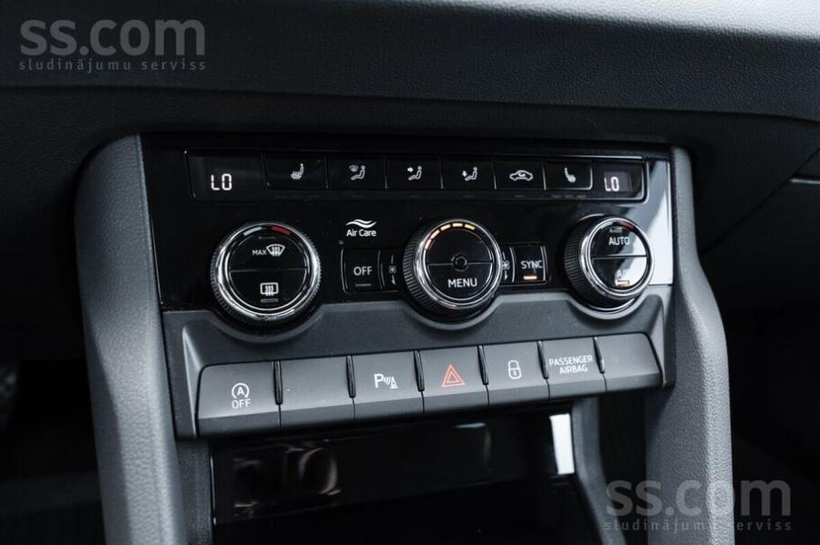 Black Skoda Karoq 2024 in Riga, with an engine capacity of 1.50 L and mileage of 41 thousand km for 23950 €, photo 17 on AUTOMOTO.COM.LV