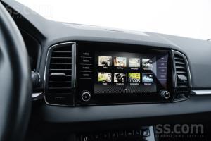 Black Skoda Karoq 2024 in Riga, with an engine capacity of 1.50 L and mileage of 41 thousand km for 23950 €, photo 18 on AUTOMOTO.COM.LV