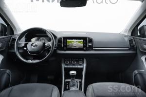 Black Skoda Karoq 2024 in Riga, with an engine capacity of 1.50 L and mileage of 41 thousand km for 23950 €, photo 28 on AUTOMOTO.COM.LV