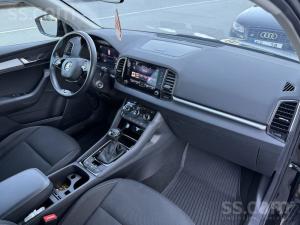 Black Skoda Karoq 2025 in Riga, with an engine capacity of 1.50 L and mileage of 32 thousand km for 23450 €, photo 17 on AUTOMOTO.COM.LV