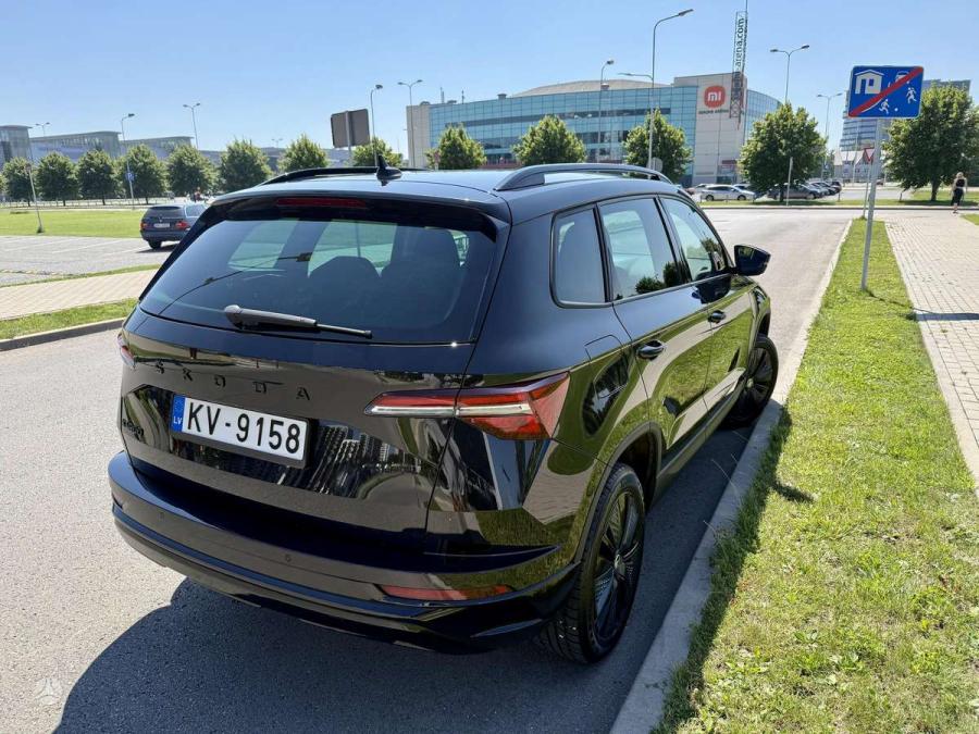 Melns Skoda Karoq 2025 Rīga, ar dzinēja tilpumu 1.50 L un nobraukumu 33 tūkst. km par 23450 €, foto 5 vietnē AUTOMOTO.COM.LV