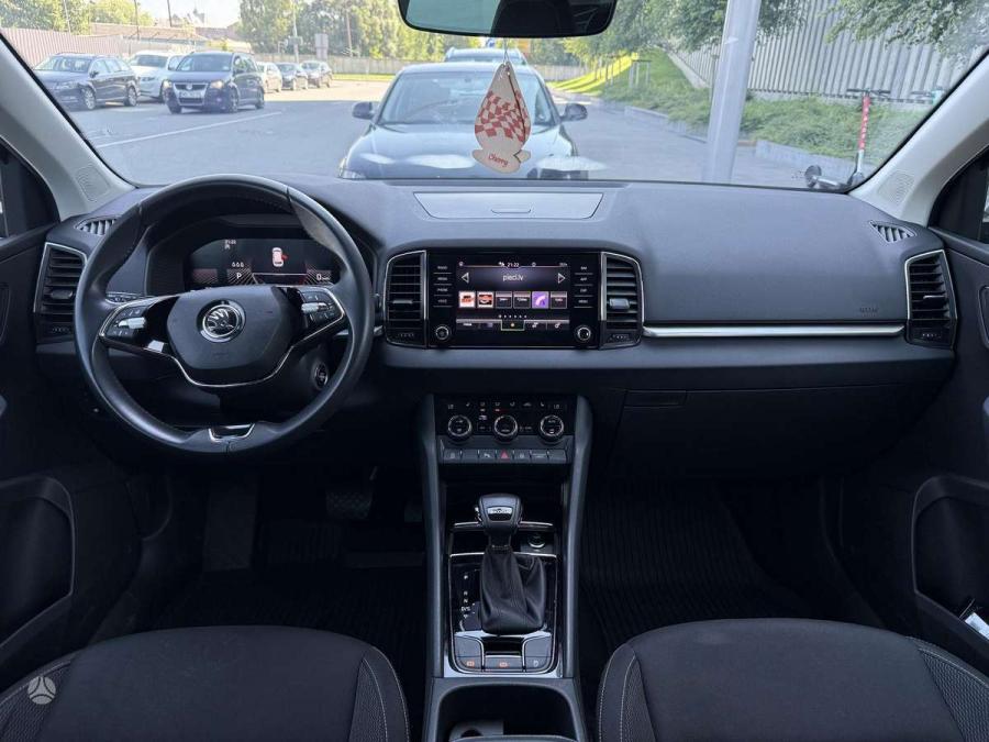 Melns Skoda Karoq 2025 Rīga, ar dzinēja tilpumu 1.50 L un nobraukumu 33 tūkst. km par 23450 €, foto 8 vietnē AUTOMOTO.COM.LV