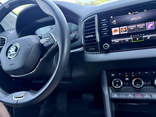 Black Skoda Karoq 2025 in Riga, with an engine capacity of 1.50 L and mileage of 33 thousand km for 23450 €, photo 10 on AUTOMOTO.COM.LV