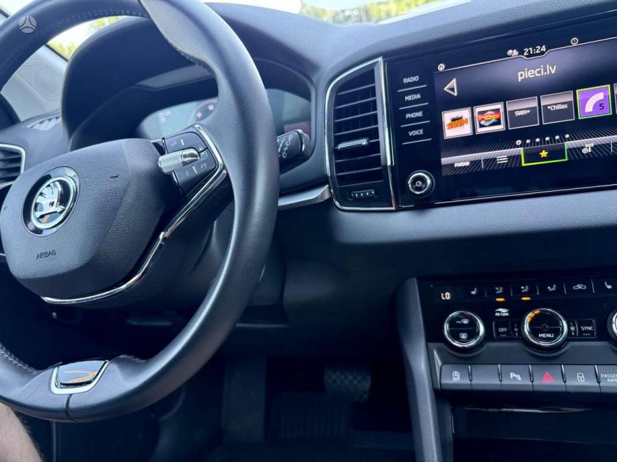 Melns Skoda Karoq 2025 Rīga, ar dzinēja tilpumu 1.50 L un nobraukumu 33 tūkst. km par 23450 €, foto 11 vietnē AUTOMOTO.COM.LV