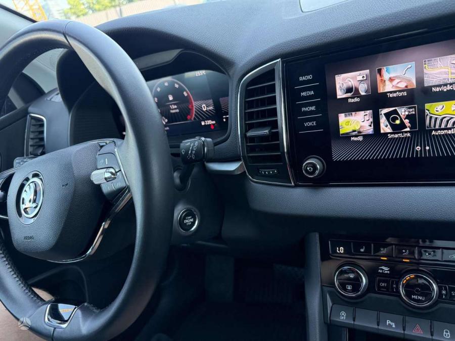 Melns Skoda Karoq 2025 Rīga, ar dzinēja tilpumu 1.50 L un nobraukumu 33 tūkst. km par 23450 €, foto 18 vietnē AUTOMOTO.COM.LV